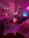What is Y2k Room Decor Style?