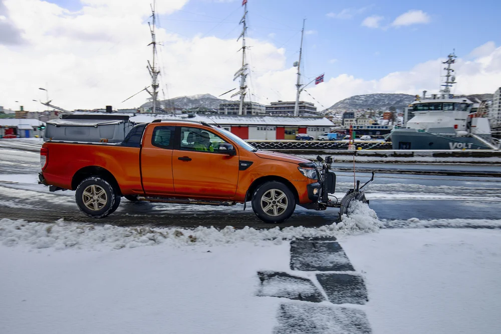 How to Keep Your Yard and Walkways Snow-Free with Ease