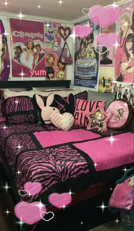 What is Y2k Room Decor Style?