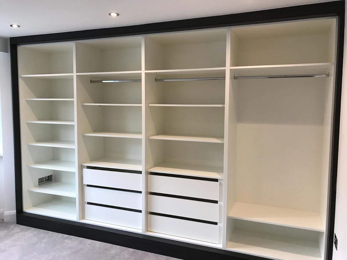 What are the Benefits of Walk-In Wardrobes?