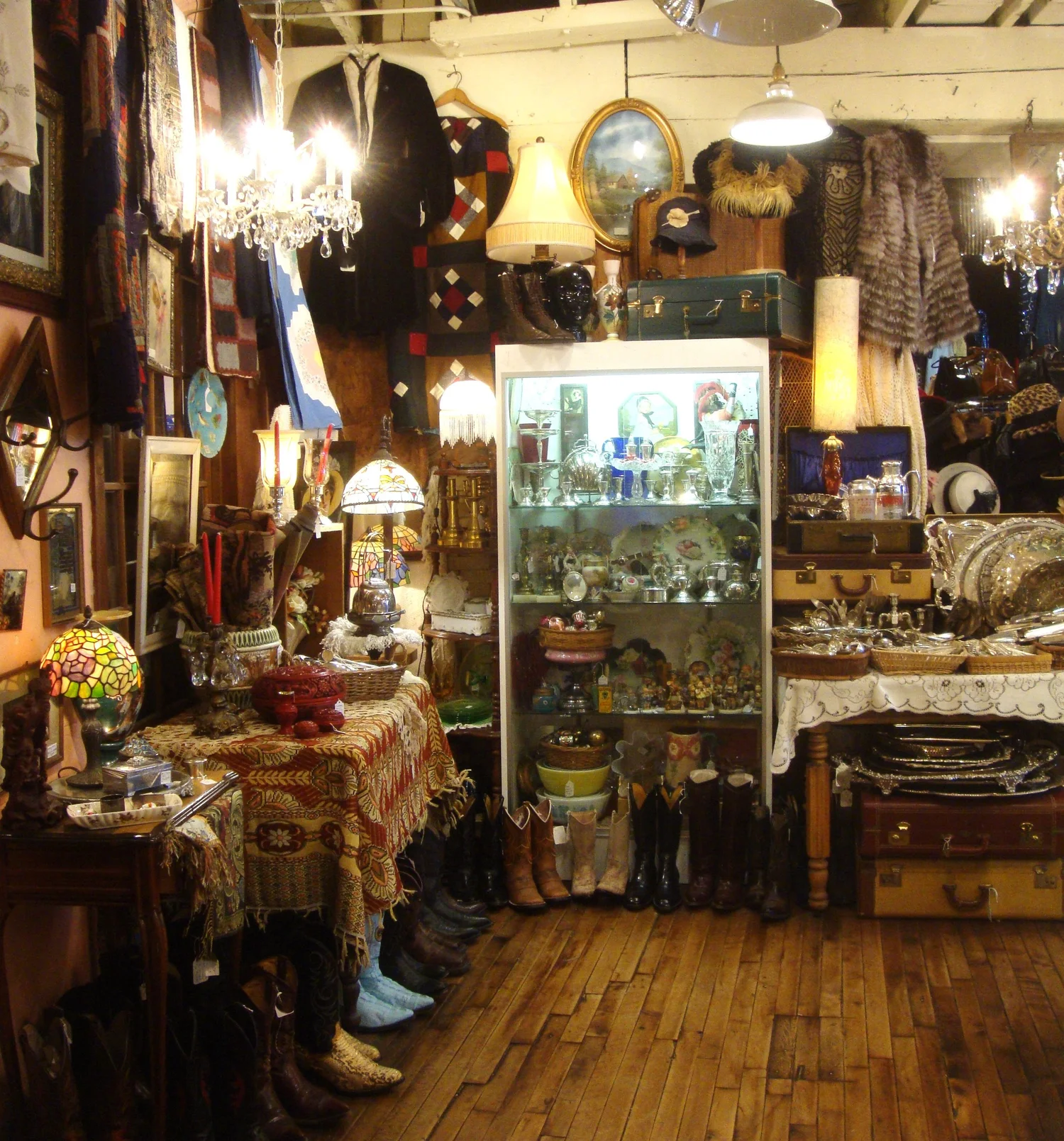 Dime a Dance — The Shops of Cedar Creek Settlement