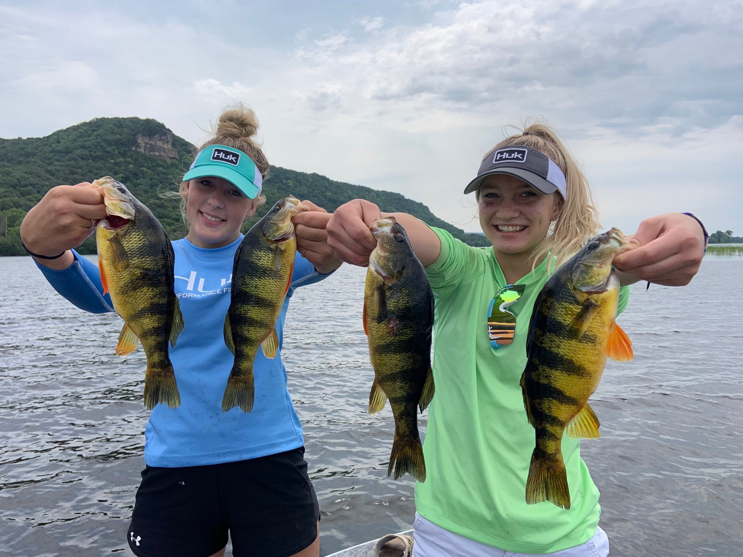 Ecker's Backwater Adventures - Wisconsin Fishing Guide