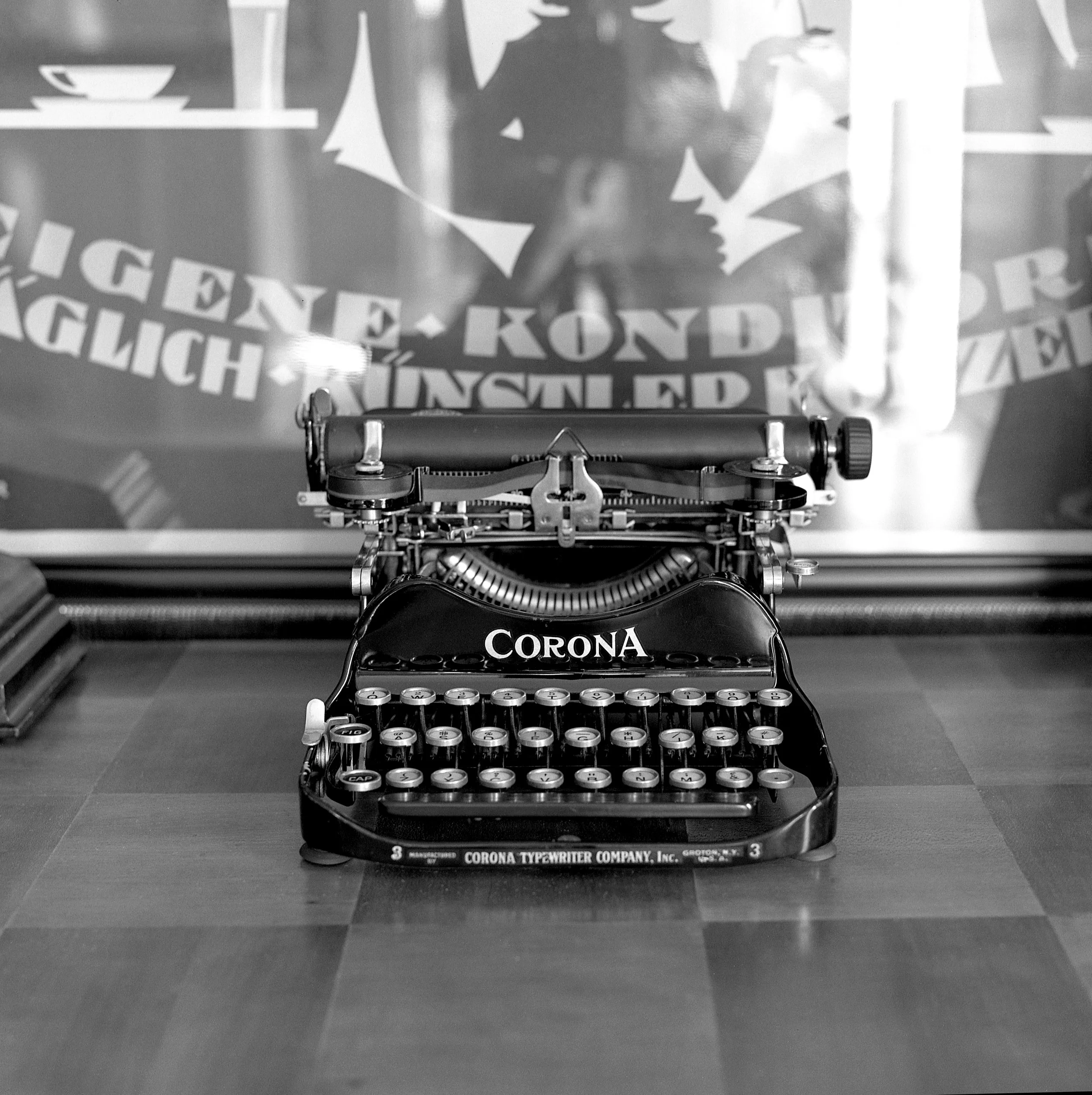 Typewriter Chicago Shop