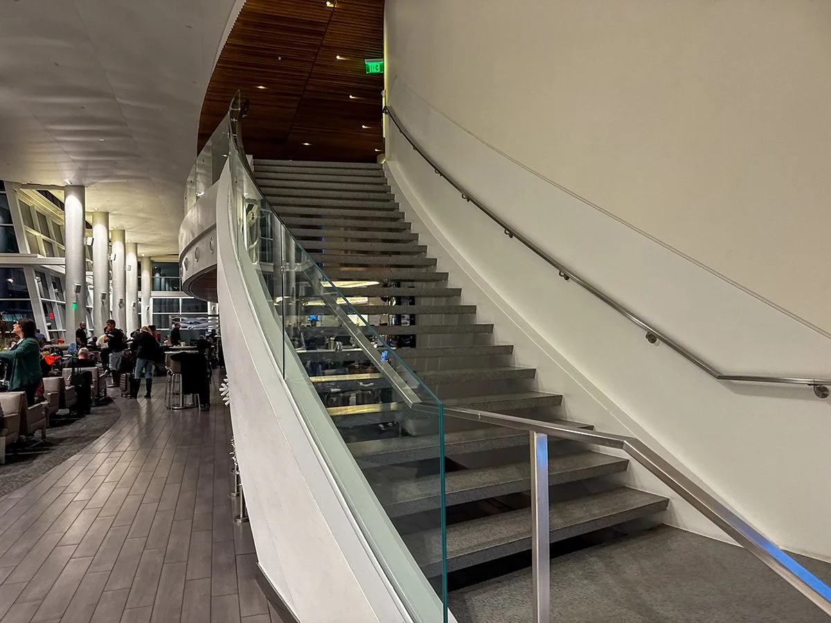 Delta Sky Club SeaTac: A Comprehensive Guide for Travelers — The Pointy ...