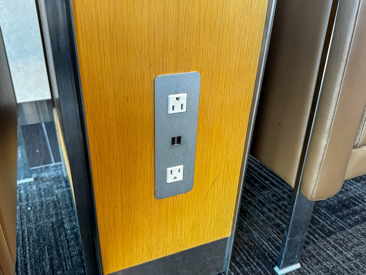 DFW American Airlines Flagship Lounge Review: Access, Food, & More ...