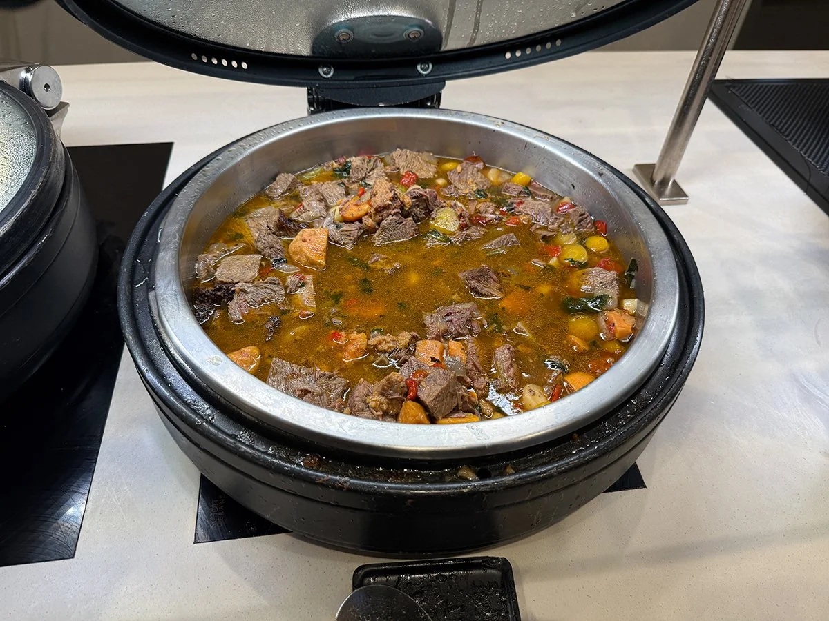 American Airlines Admirals Club Philadelphia Terminal A West Review ...