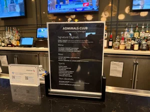 American Airlines Admirals Club Philadelphia Terminal A West Review ...