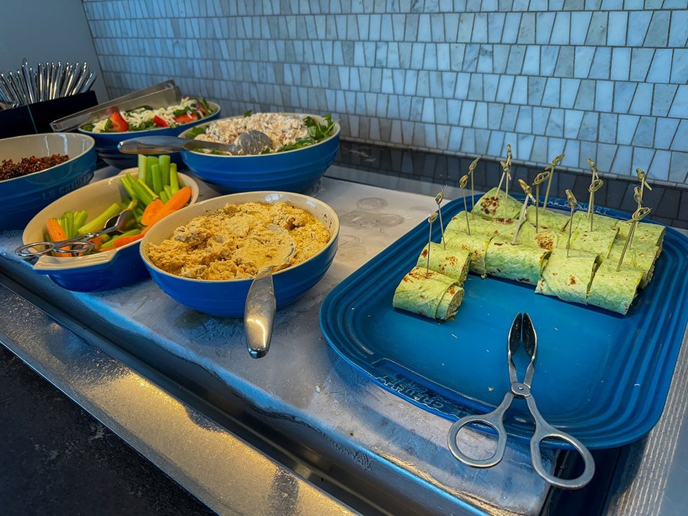 Amex Centurion Lounge Miami Review: A Comprehensive Guide — The Pointy ...