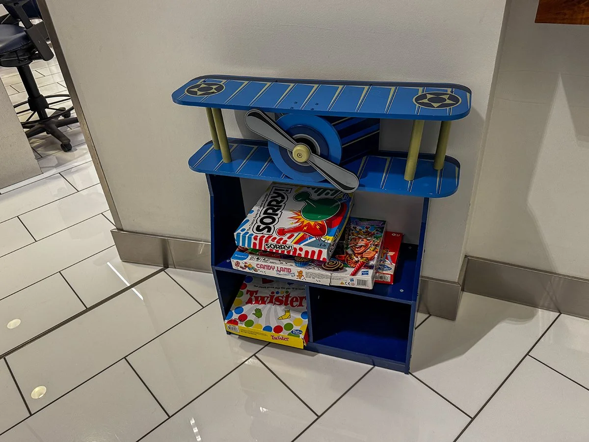 Delta Sky Club SeaTac: A Comprehensive Guide for Travelers — The Pointy ...