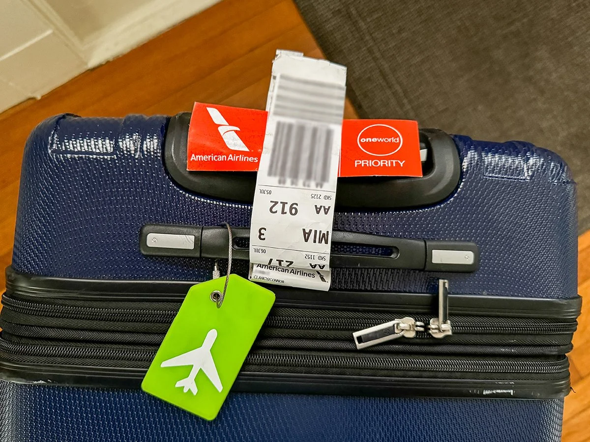 American Airlines Boeing 737-800 First Class Review from Miami to ...