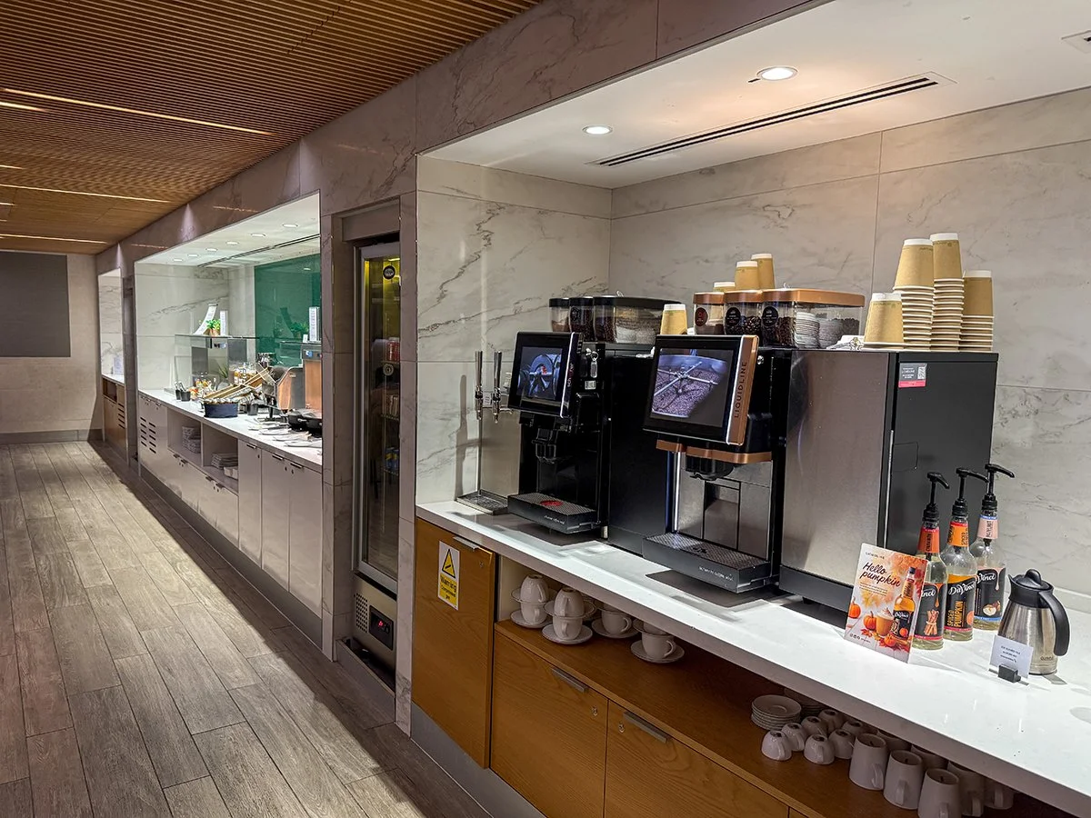 American Airlines Arrivals Lounge London Heathrow Terminal 3 Review: A ...