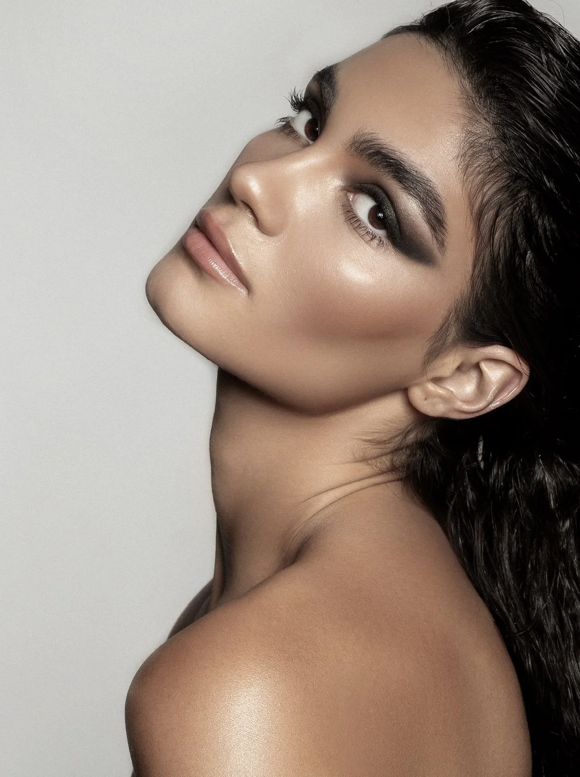 Award Winning Makeup Artist London | Saubhaya Makeup