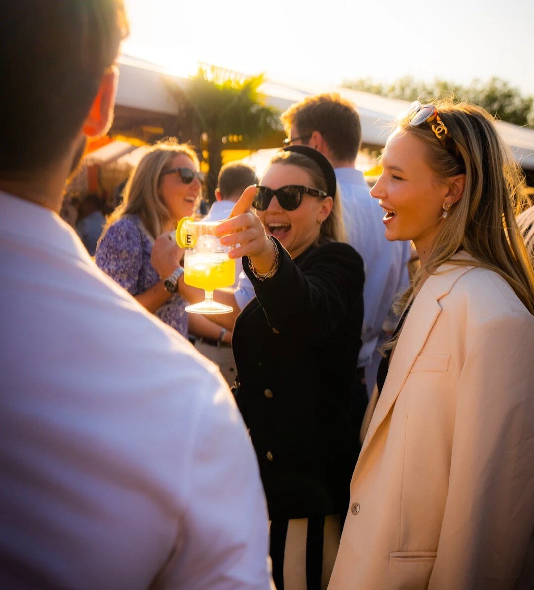 Mahiki Henley — Mahiki Outposts