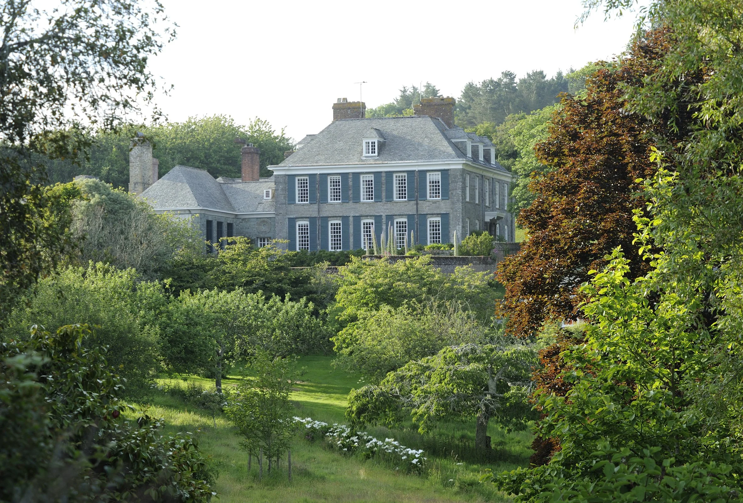Curvy Cabin — Rusty Sheds
