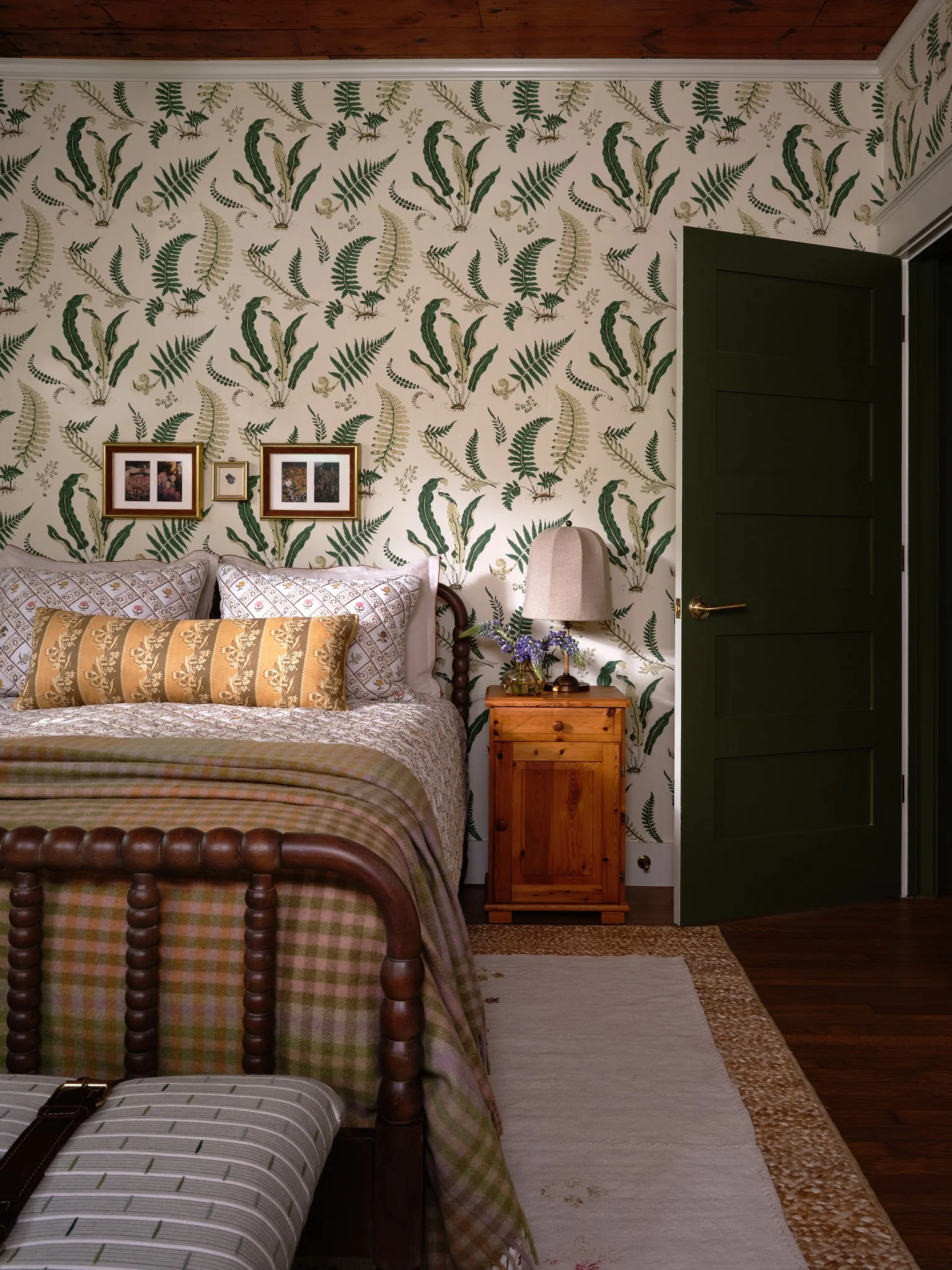 Historic 1939 Hyde Park Bungalow Renovation: Arts and Crafts Charm in ...