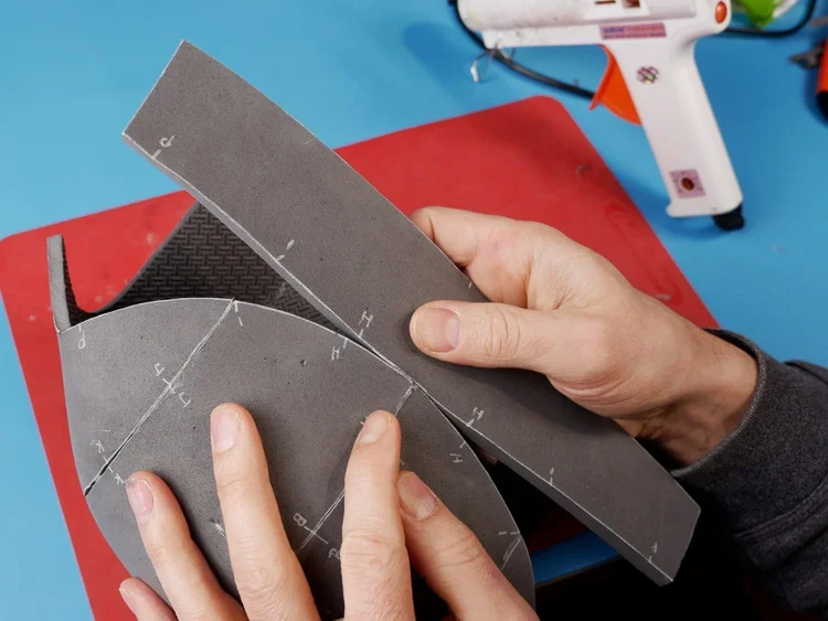 DIY Roman Centurion Helmet Made From Foam! — Lost Wax