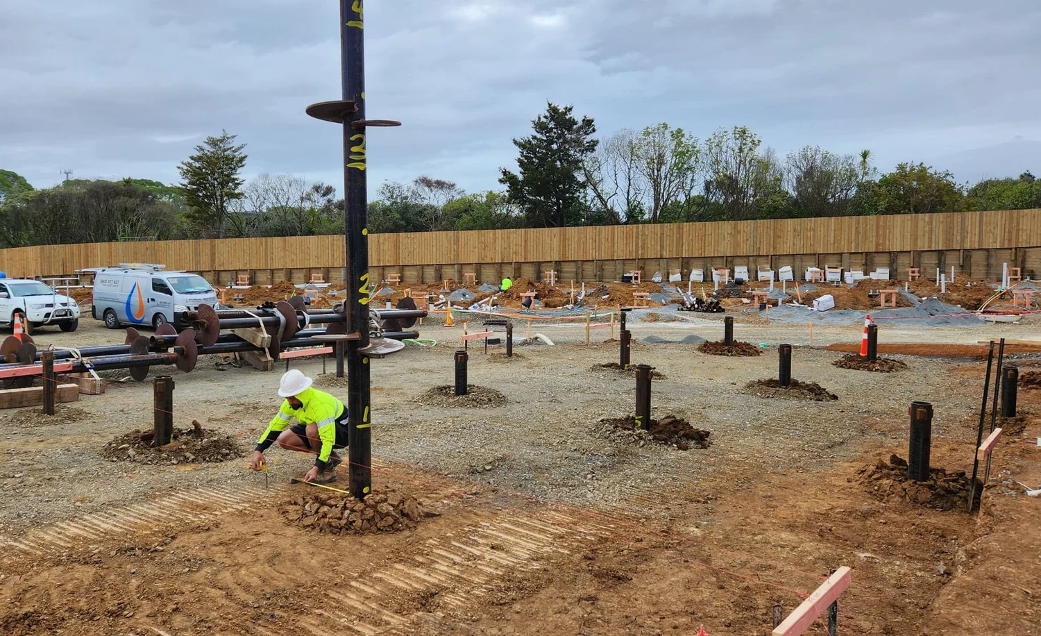 Cantilevered PILE – THE BENEFITS OF EXTENDING THE SCREW PILE — REVEX PILING