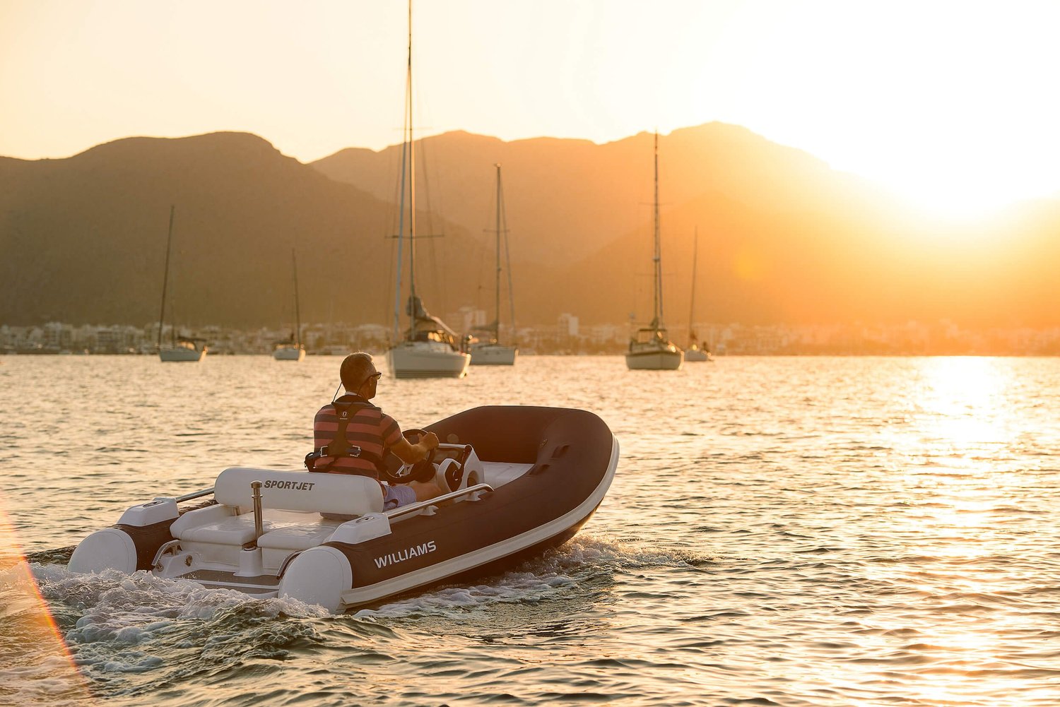Williams Jet Tenders: Jet Tender | Yacht Tenders | Jet Ribs — Shelter ...