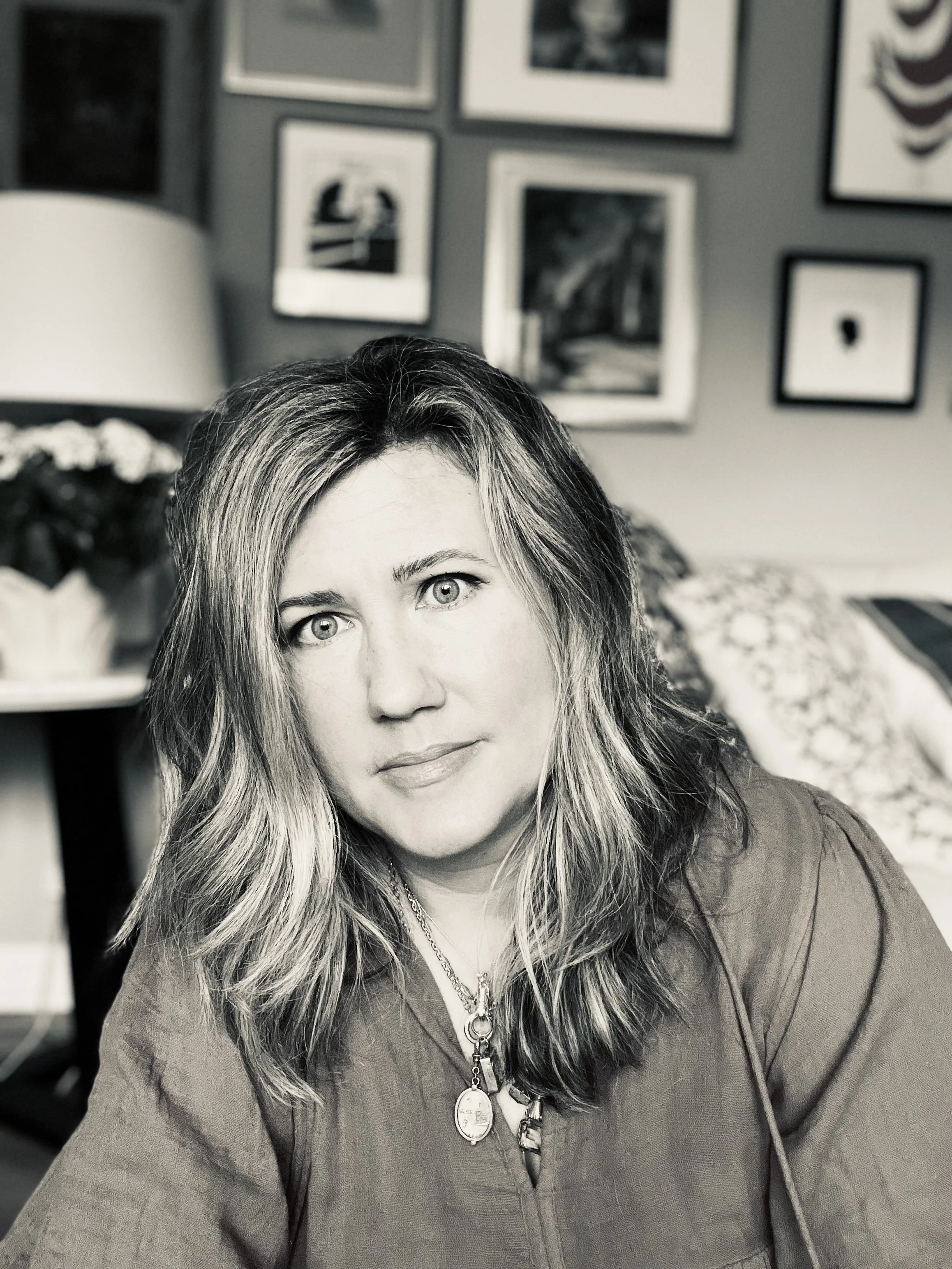About the artist — Jennifer Bezaire Art