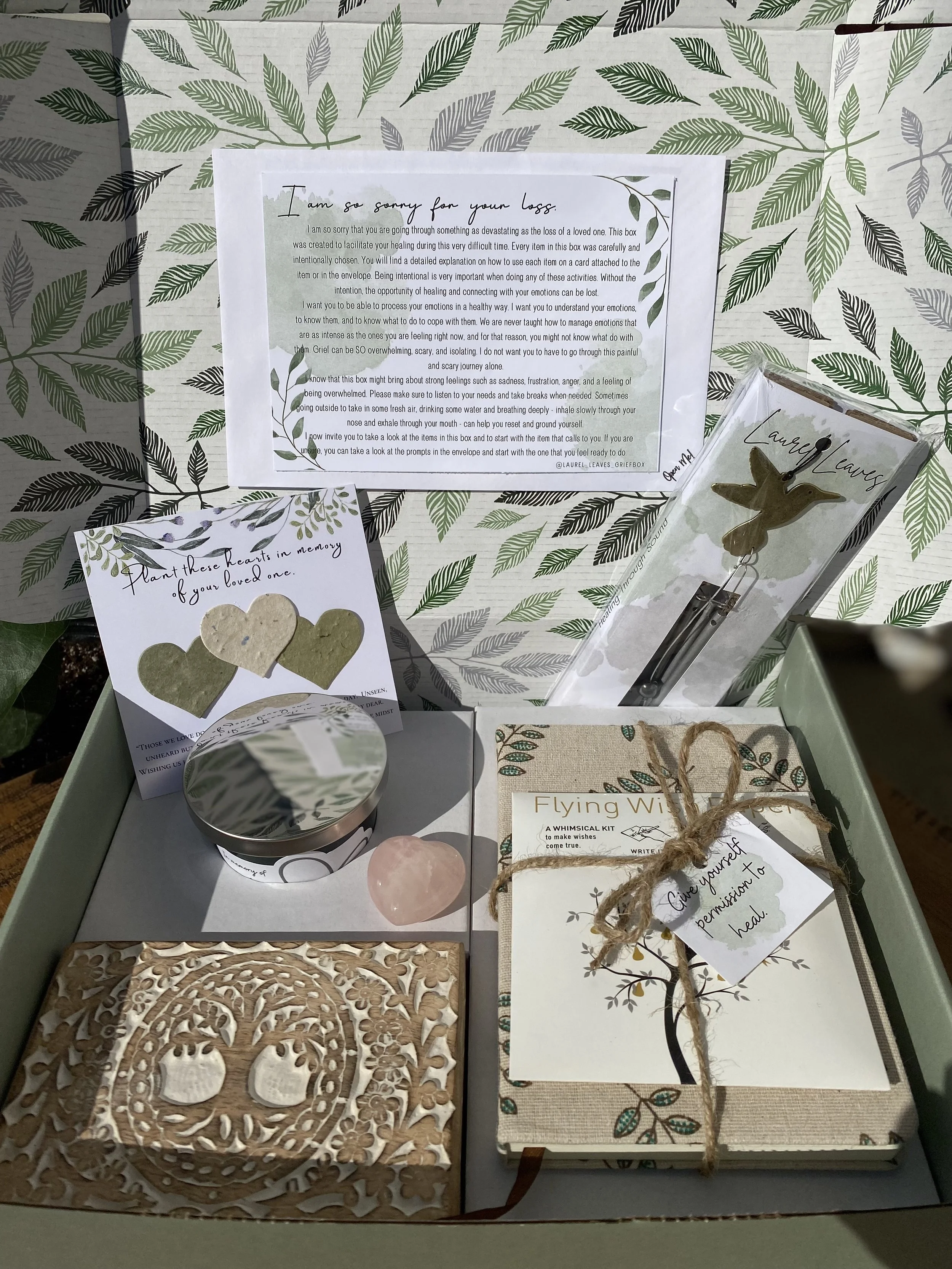 Laurel Leaves Grief Box