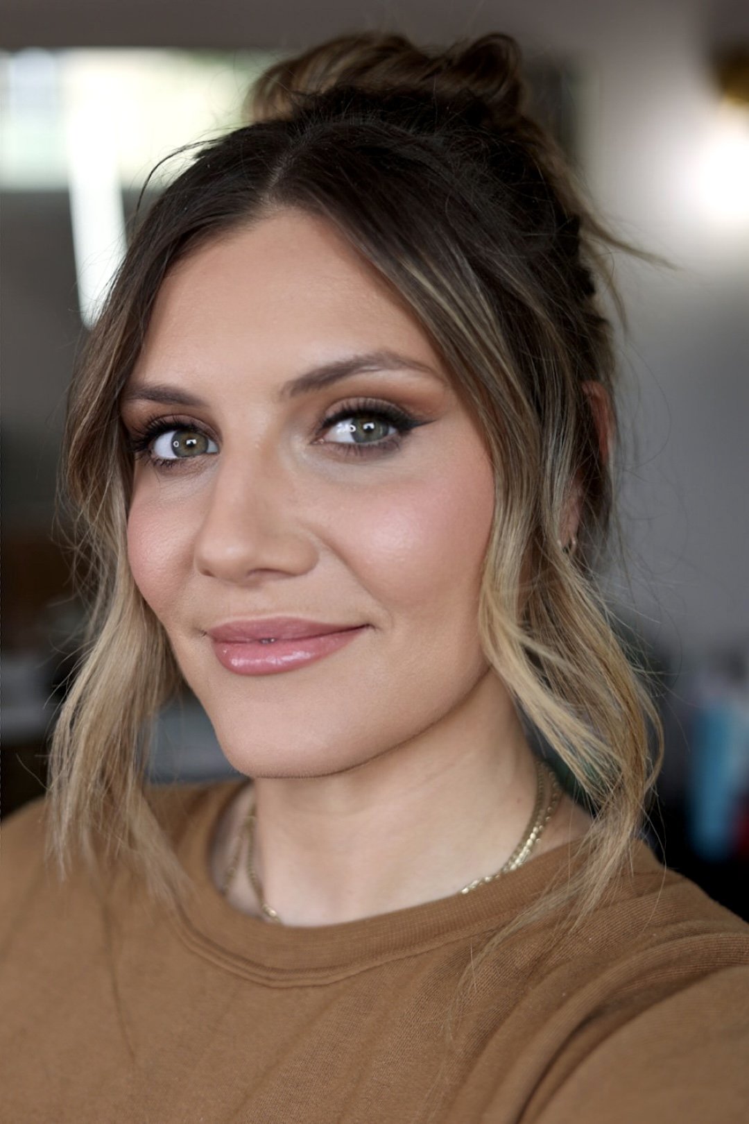 ABOUT — DEBRA PETRIELLI hair + makeup