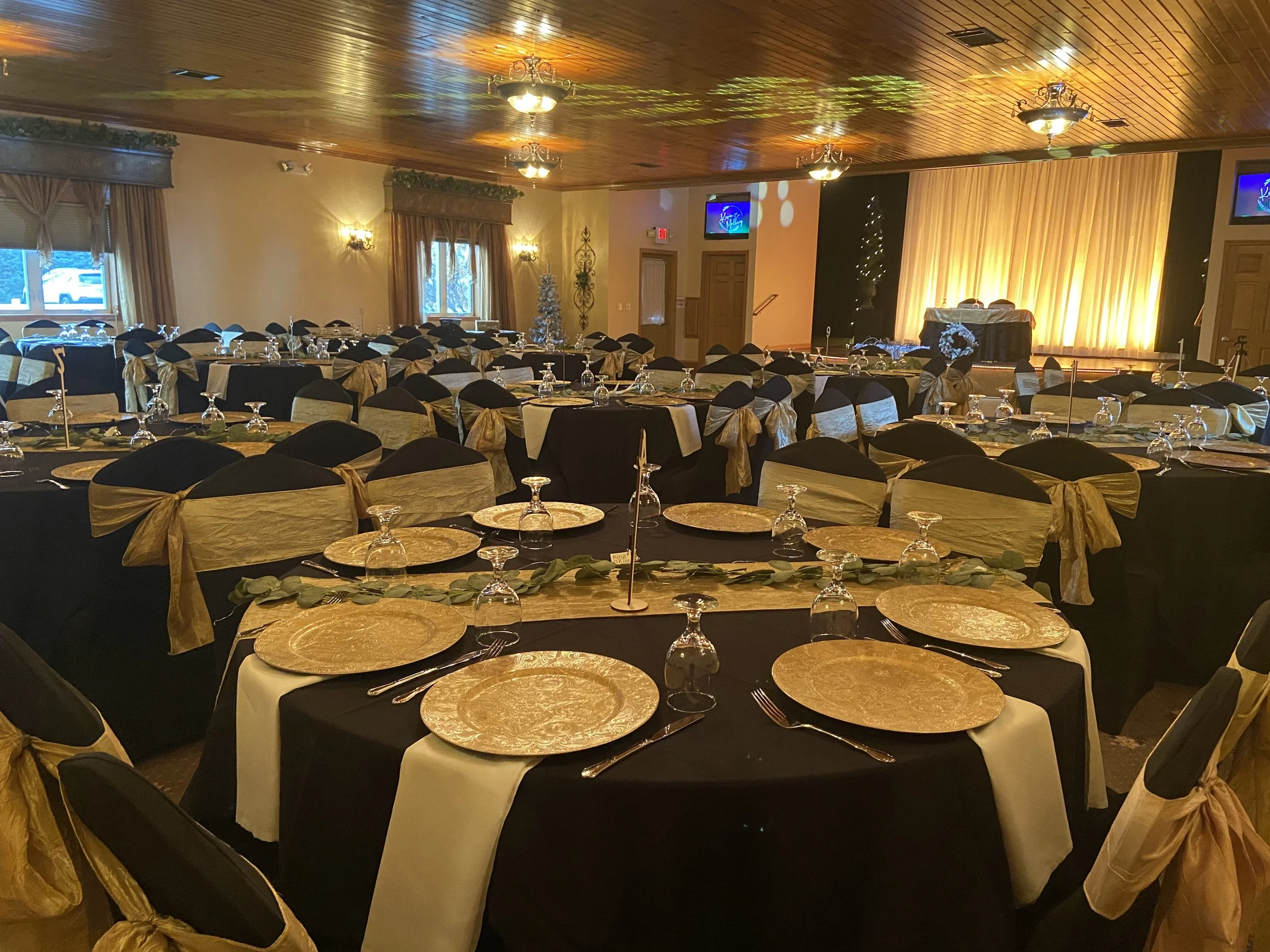 Reception & Banquet Hall Information — Chapel in the Pines Wedding ...