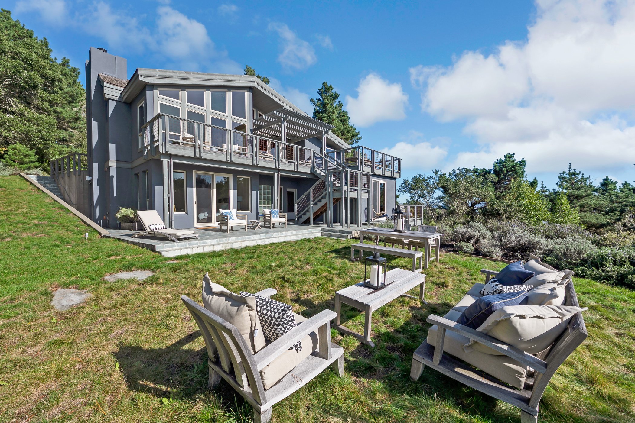 Video Tour — 25 Elizabeth Place