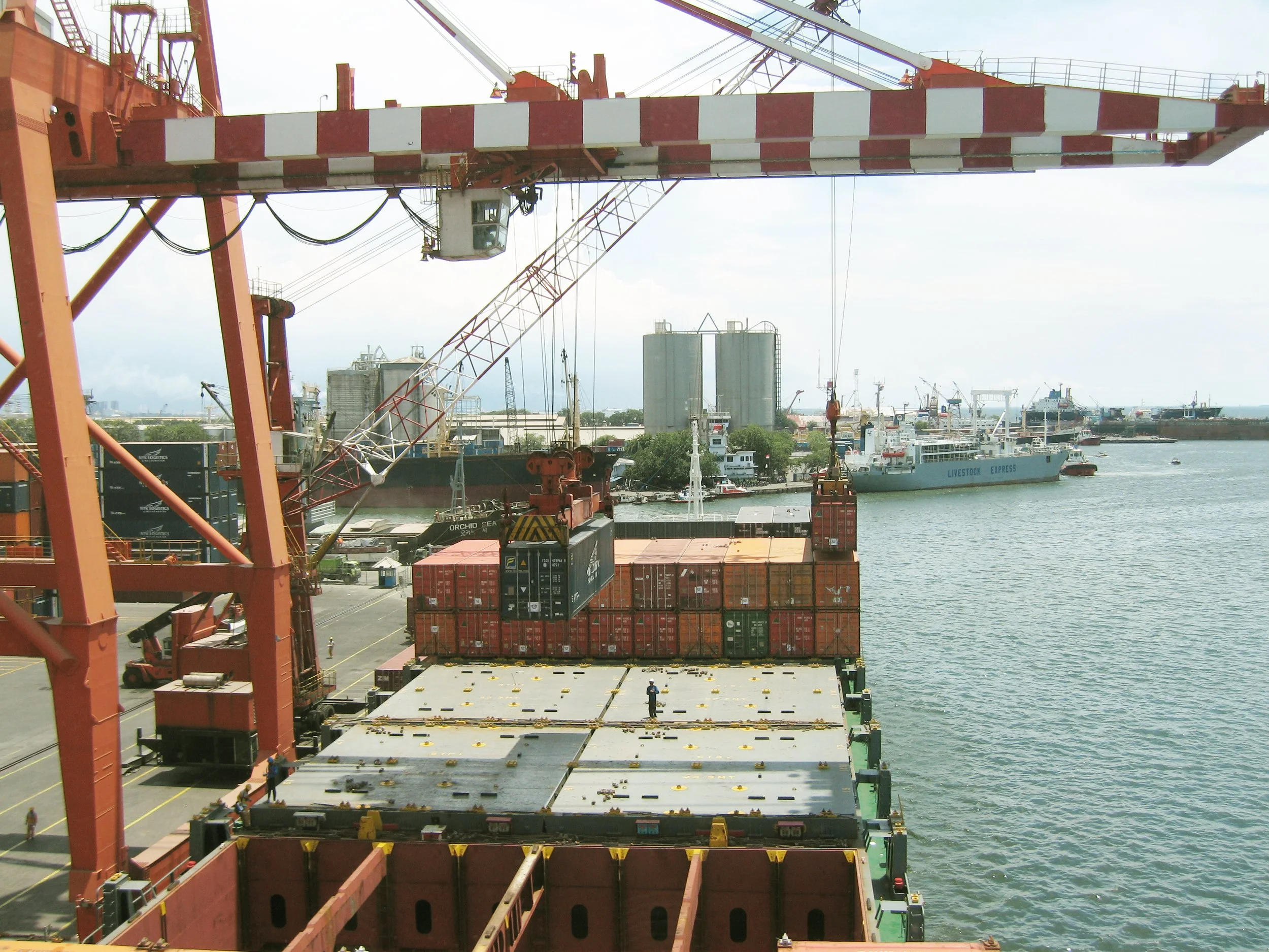 Ritra Cargo - FAQs — Ritra Cargo Indonesia