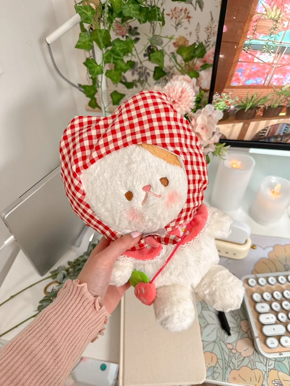 The Cutest Desk Must Haves — Pretty Cozy Days