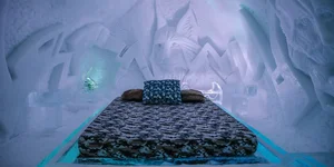 Learn About Quebec's Famously Frosty Hôtel de Glace — Modern Traveller