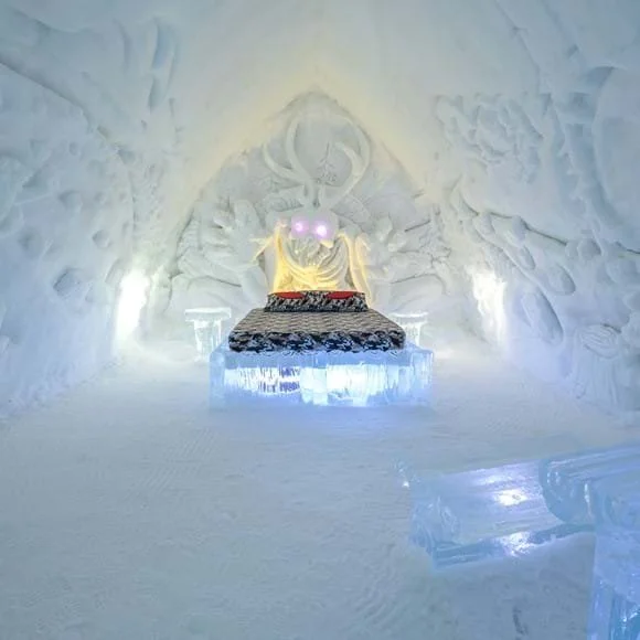 Learn About Quebec's Famously Frosty Hôtel de Glace — Modern Traveller