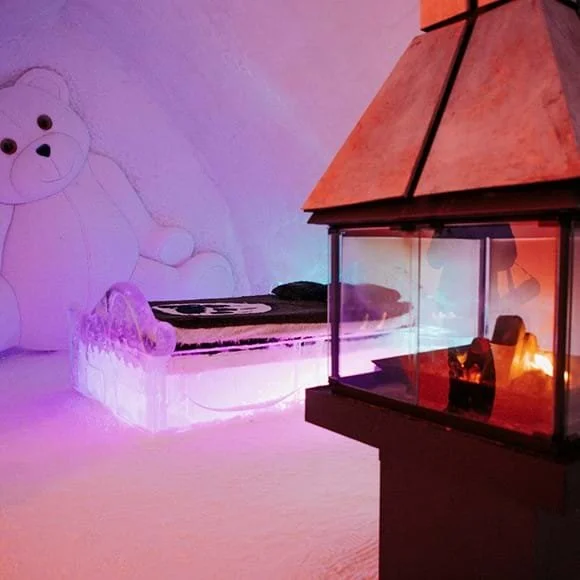 Learn About Quebec's Famously Frosty Hôtel de Glace — Modern Traveller