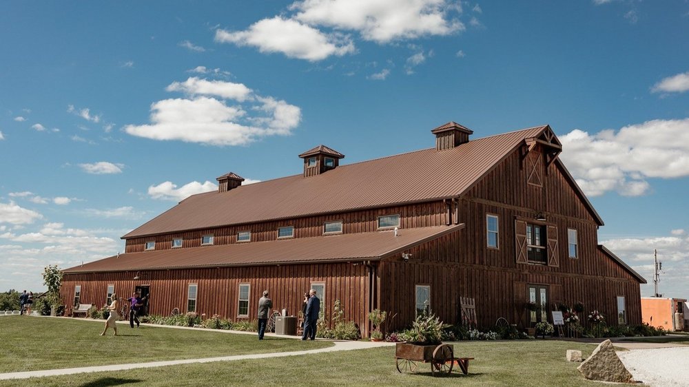 Details & Packages — Whippoorwill Acres | Barn Venue in Lancaster, MO