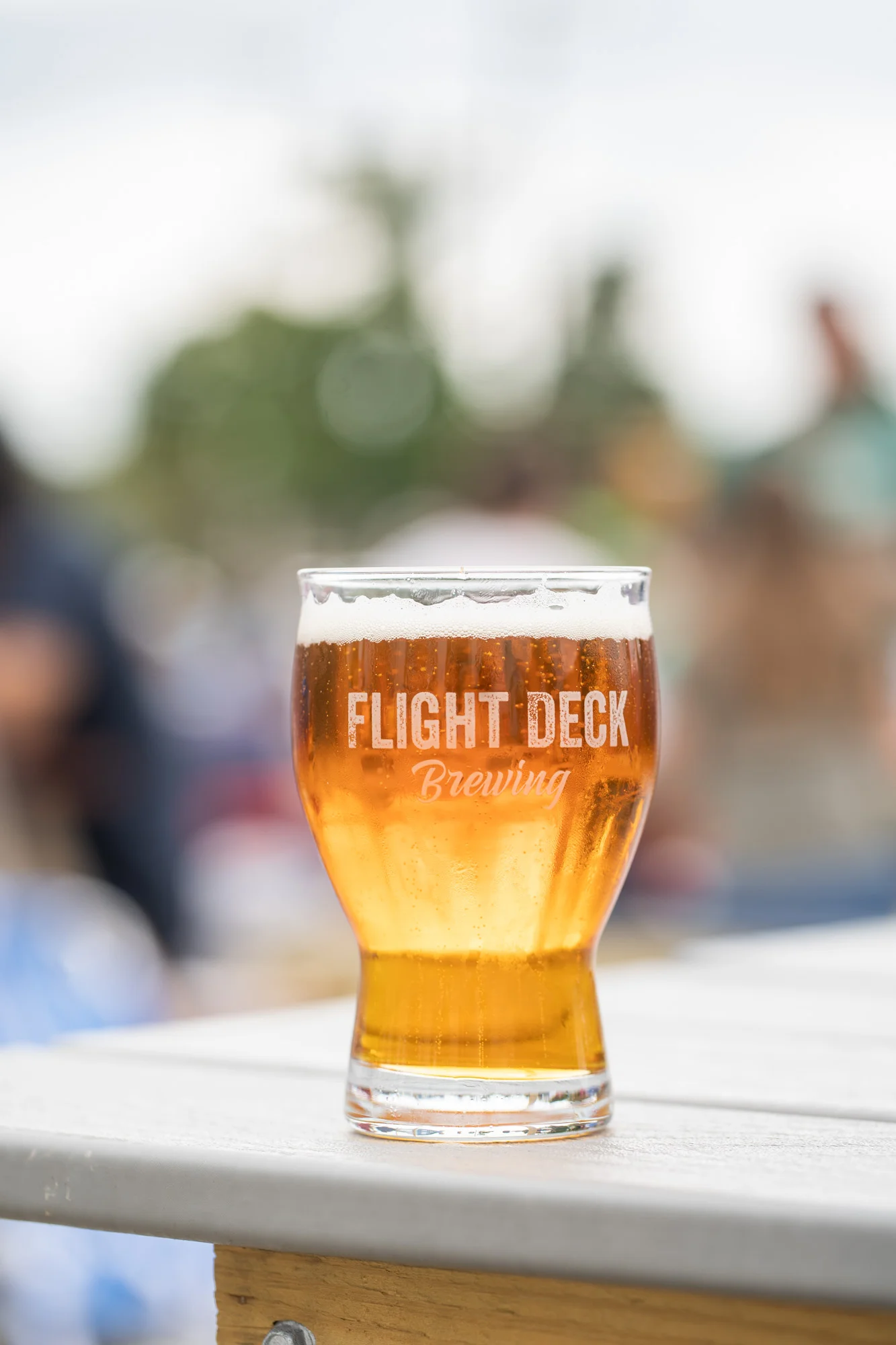 Pub Glass — Flight Deck Brewing