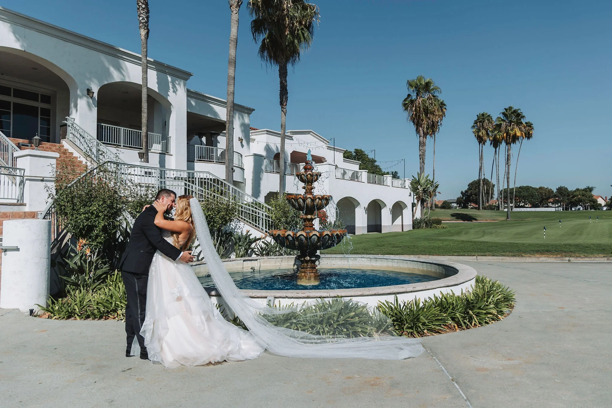 The Allure of Golf Course Weddings for a Bride to Be — The Double Knot ...
