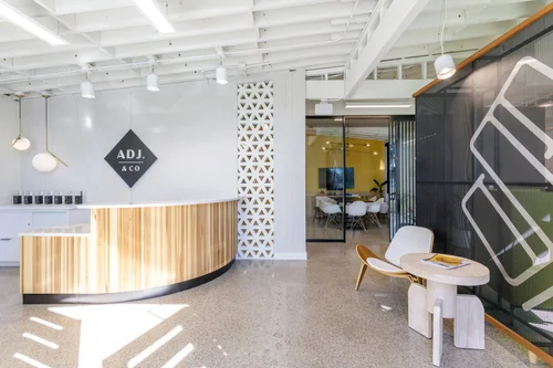 Adjective & Co. — Edge & Lines Design
