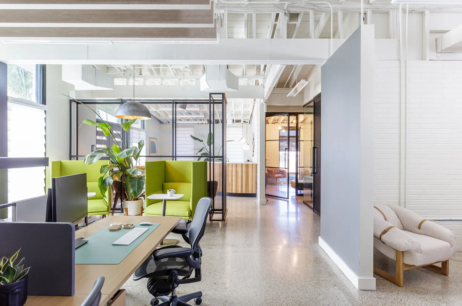 Adjective & Co. — Edge & Lines Design