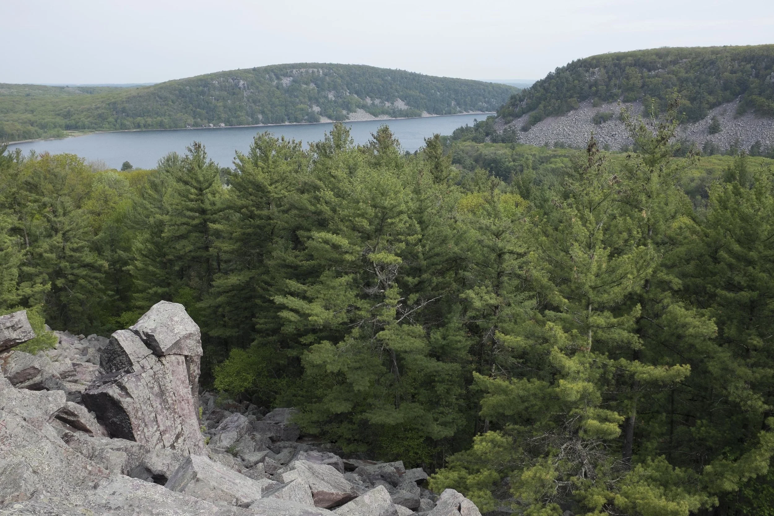 Hiking Trails Map of Devils Lake State Park, Baraboo, WI