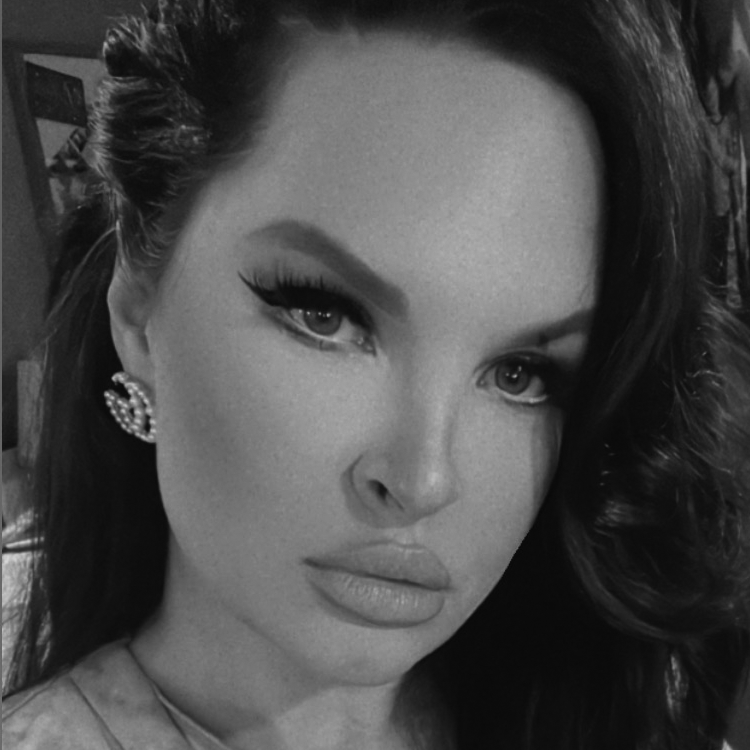 Suite 28 — Auda Luxury Suites