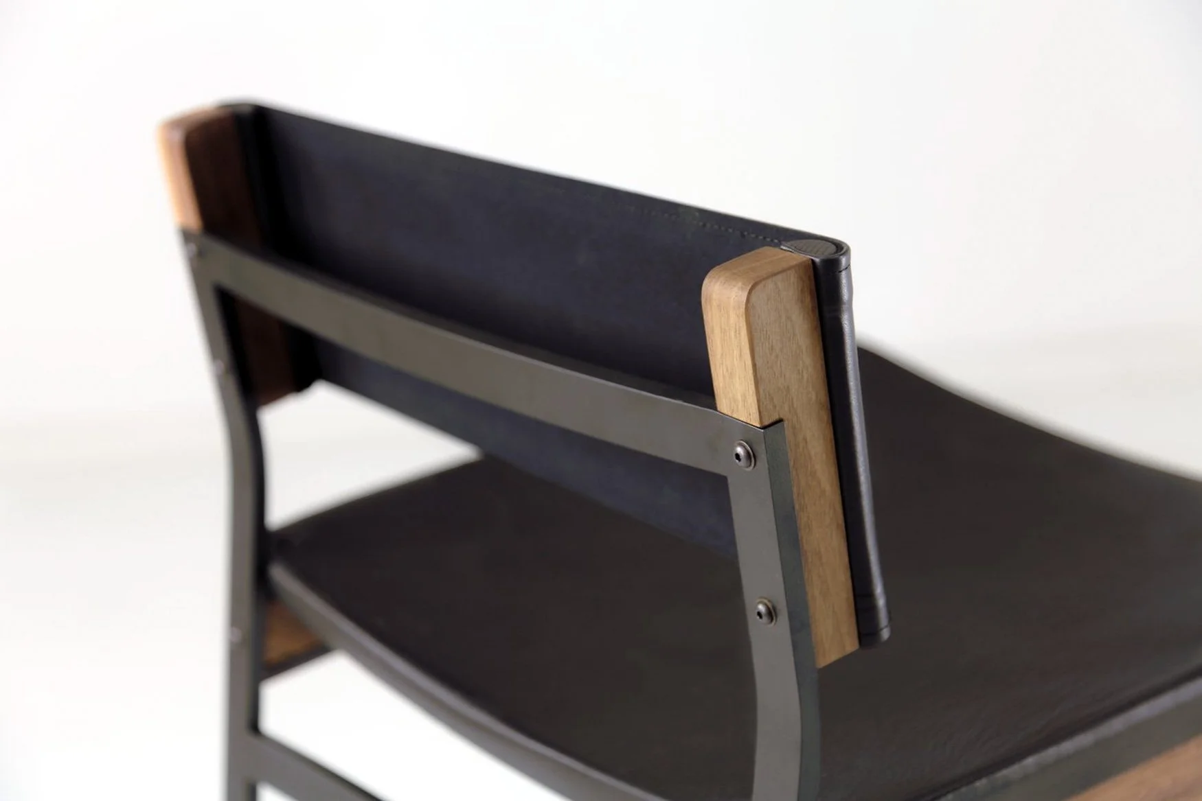 Robson Table | TOKEN