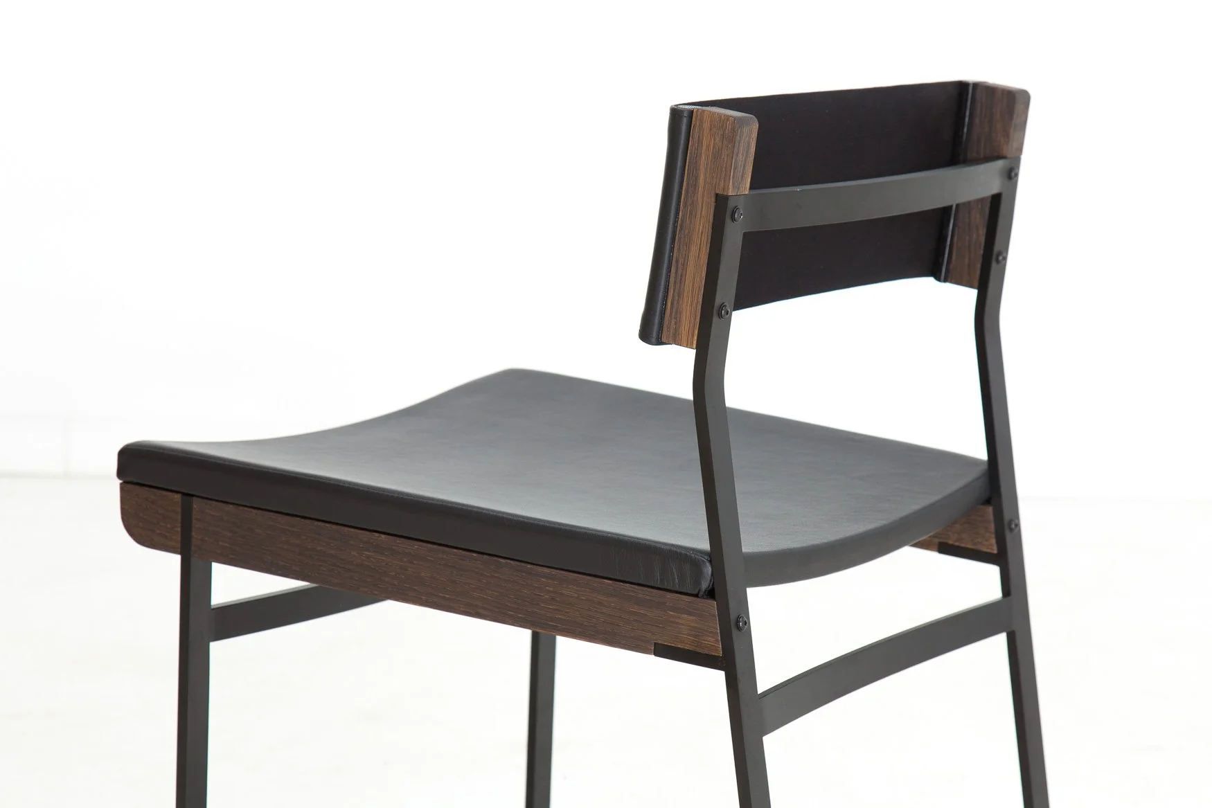 Catenary Chair | TOKEN