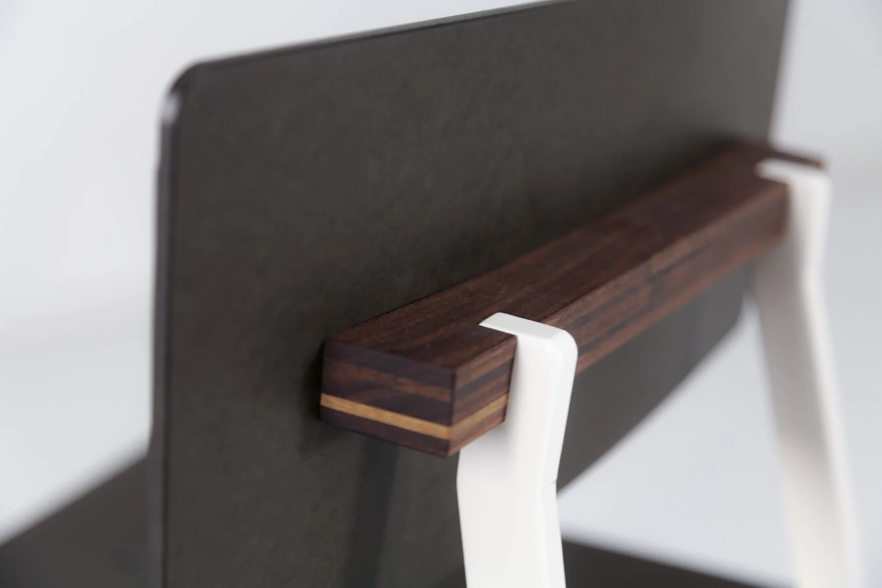 Robson Table | TOKEN