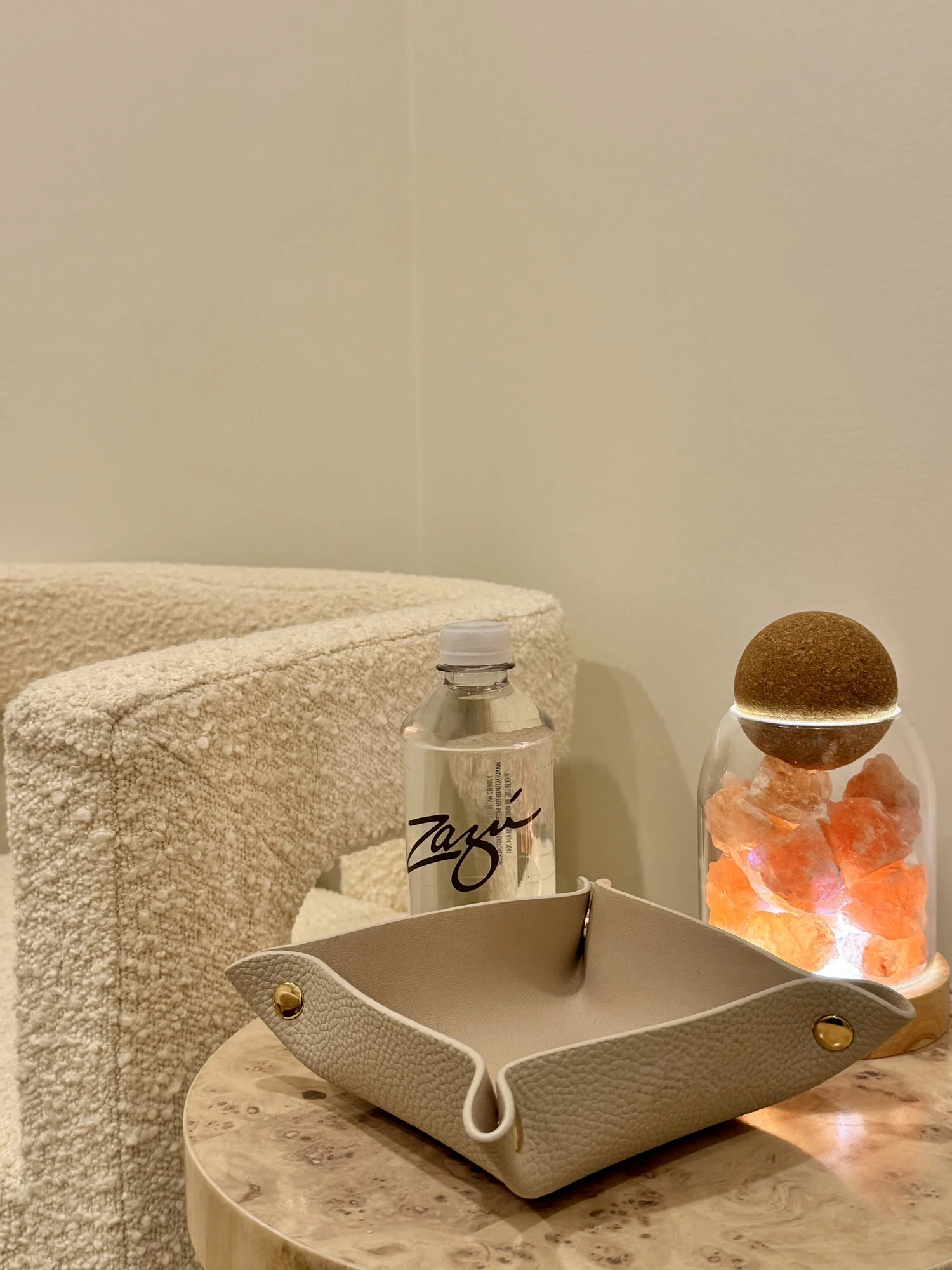 Zazú Salons