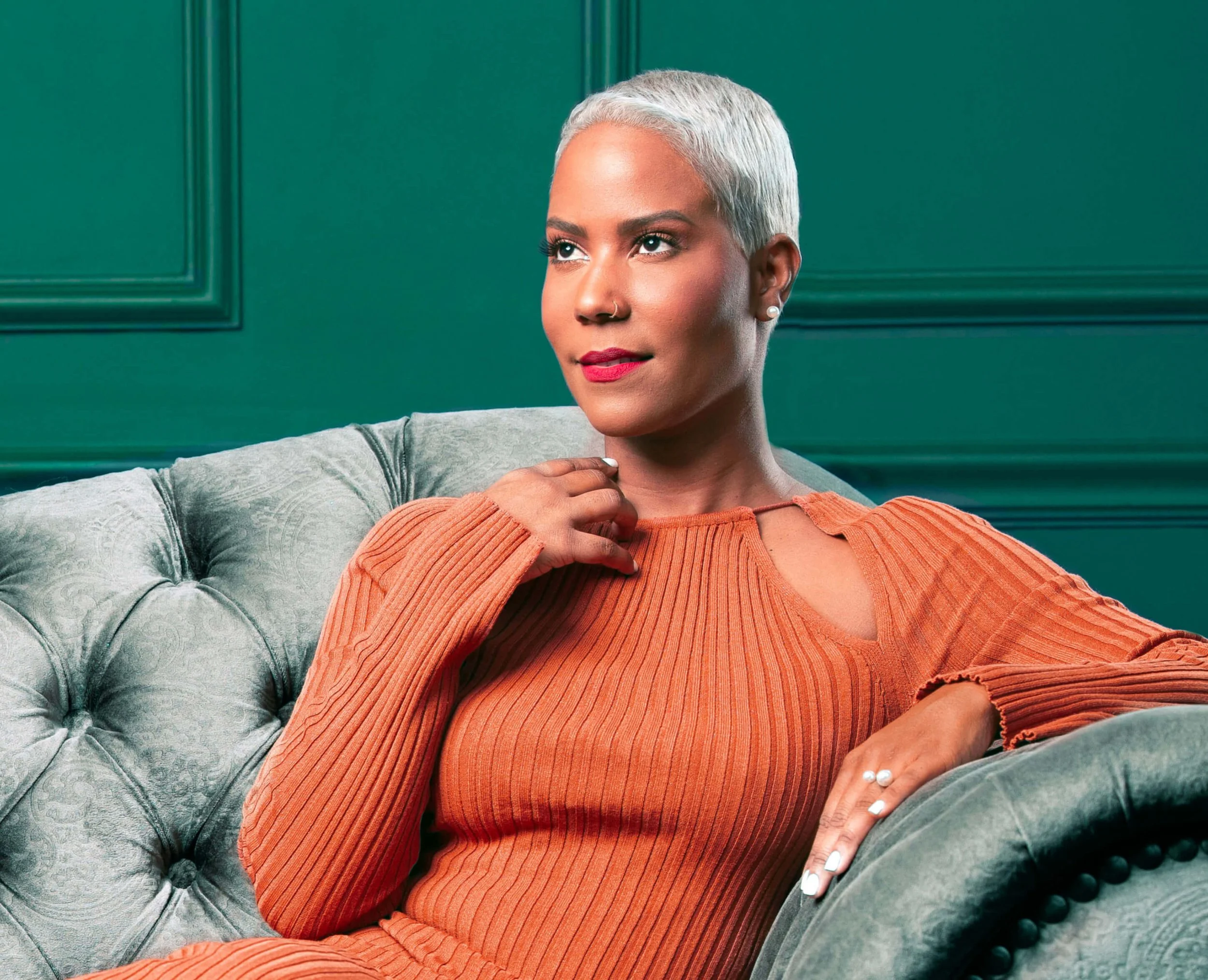 Book Dr. Mariel — Dr. Mariel Buqué