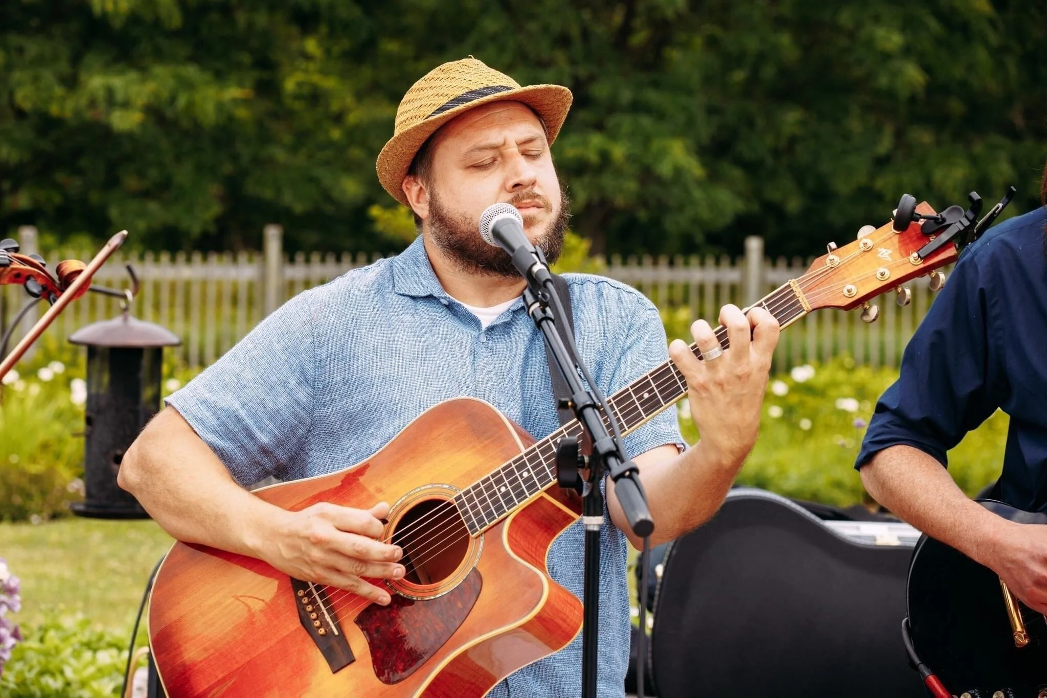 Dan Schutt Duo — Hardywood Park Craft Brewery