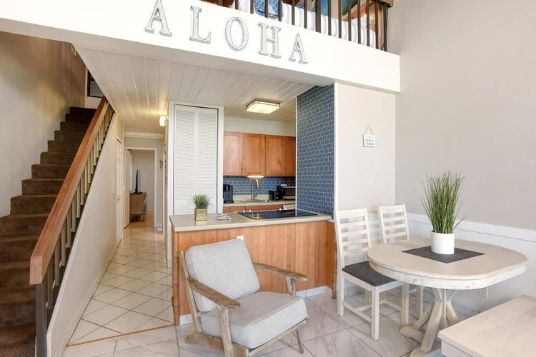 General 1 — Captain Morgan's Maui Vista Rental