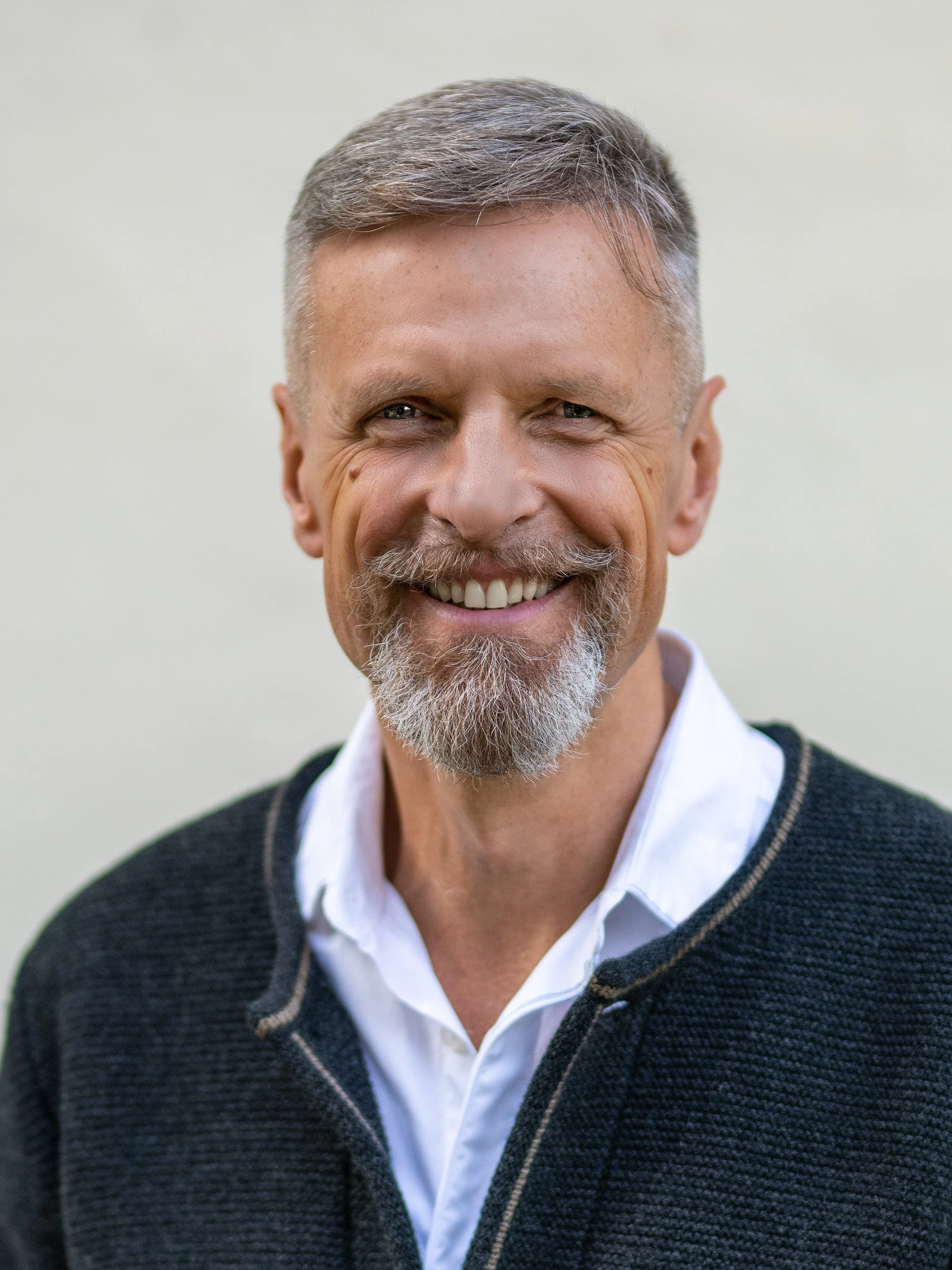 Über uns — Dr. Poraj & Partner GmbH