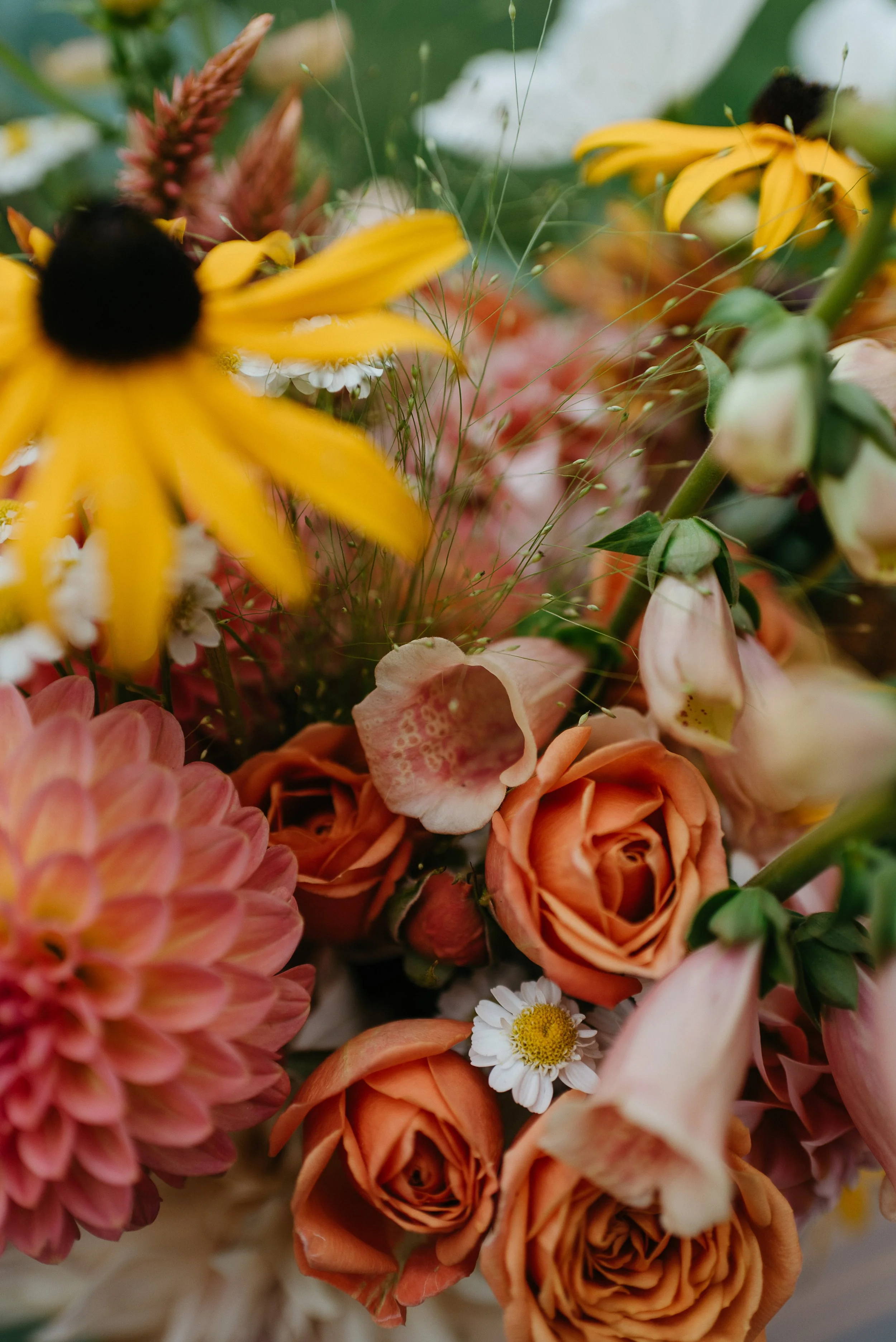 WEDDING GALLERY — JUNEBUG FLOWER FARM