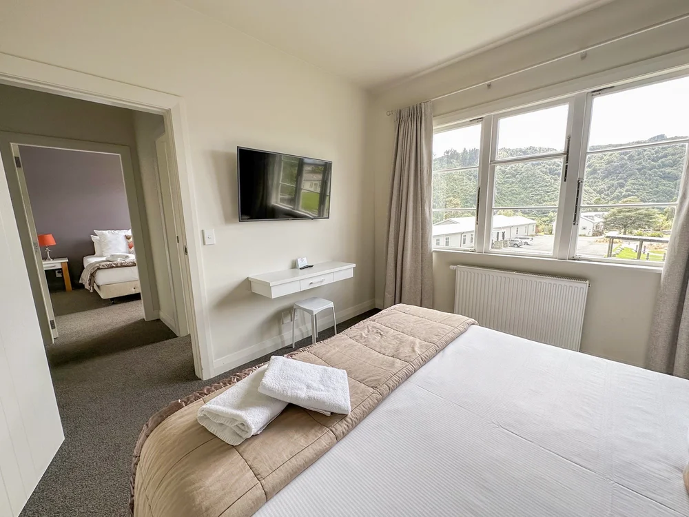 Our first-class accommodation — Silverstream Retreat — Conferences ...