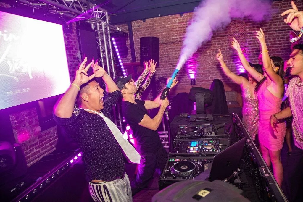Wedding Entertainment Ideas to Keep Your Guests Entertained — Fred and ...